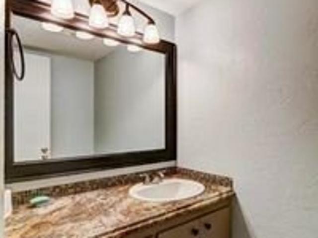 53 E 14th St, Edmond, OK 73034