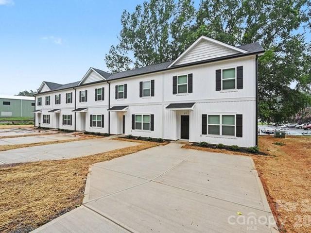 53 E 13th St, Newton, NC 28658
