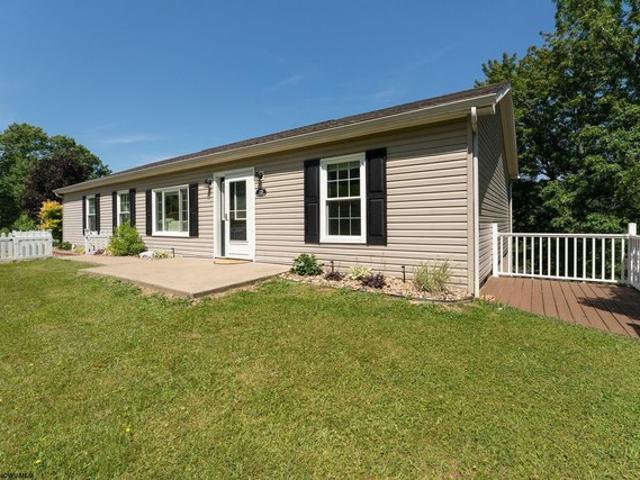 53 Ebenklein Ln, Morgantown, WV 26508