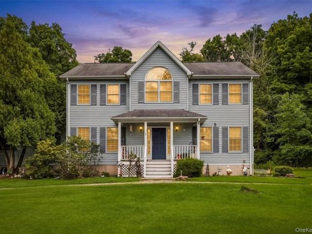 53 Florance Dr, Central Valley, NY 10917