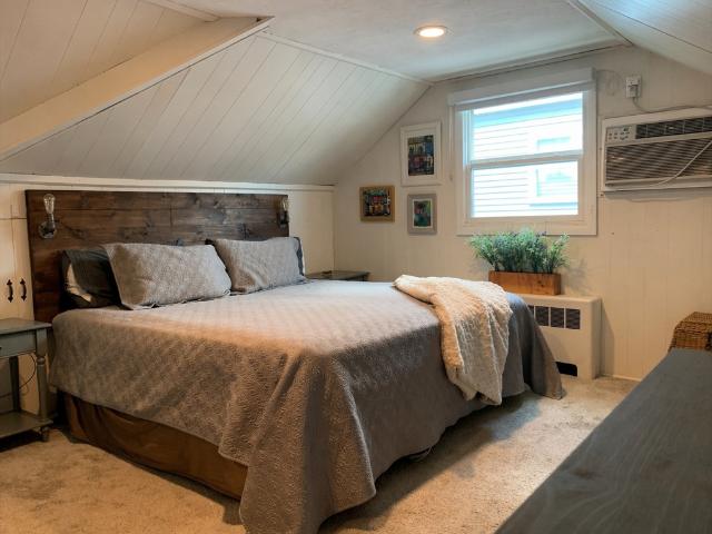 53 Gale St, Waltham, MA 02453 | MLS #73506 | Compass