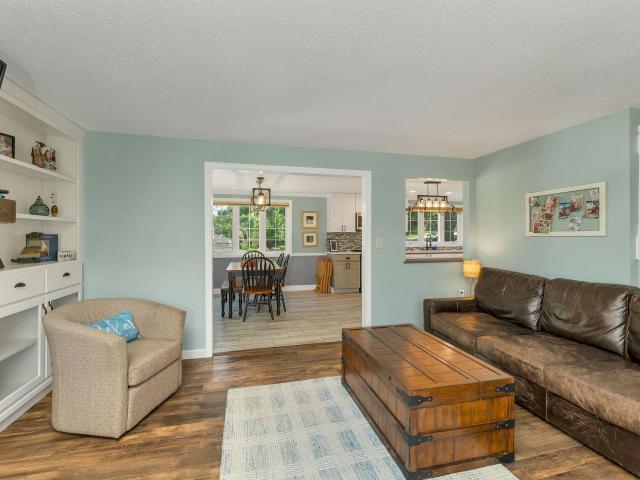 53 Garden Circle