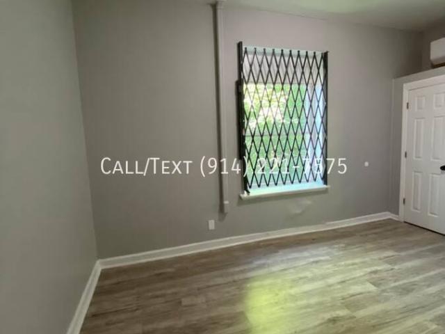 53 Glenwood Ave Yonkers, NY 10701 Call/Text 914 221 7575