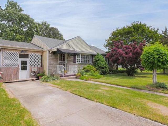 53 Hampshire Ave, Audubon, NJ 08106