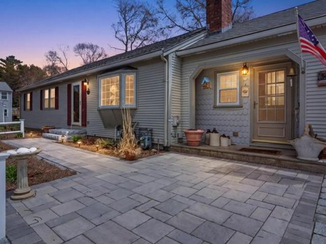 53 Hadrada Ln, Centerville, MA 02632