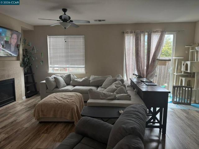 53 Halsey Ct