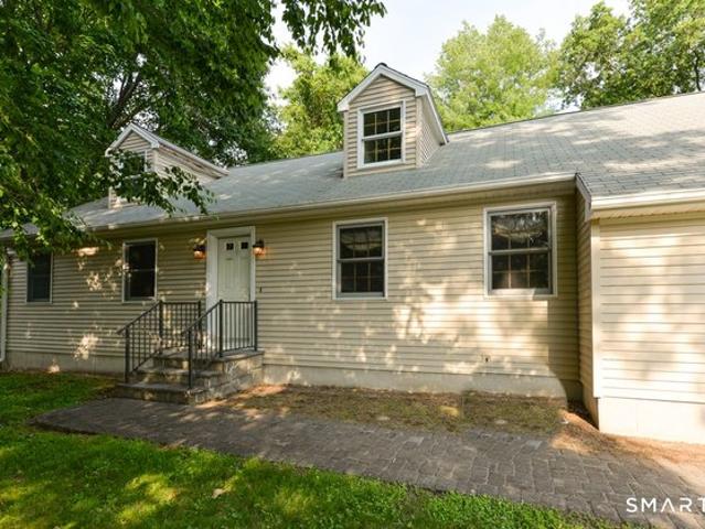 53 Holbrook Rd, Seymour, CT 06483