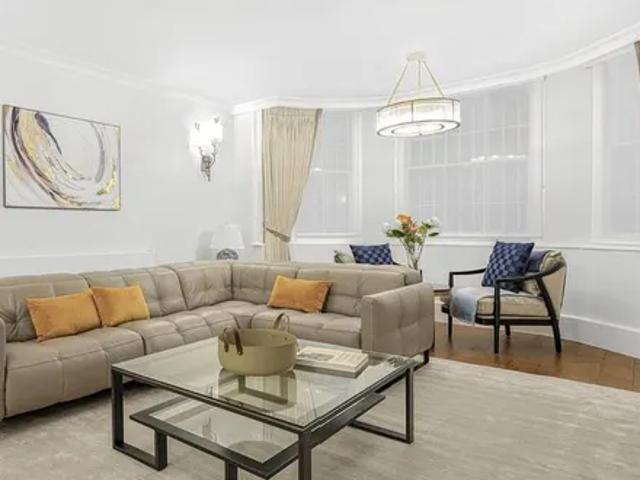 53 Holland Park, London, W11 3SS, United Kingdom | 3 bed apartment for rent #136867742 | Rentberry