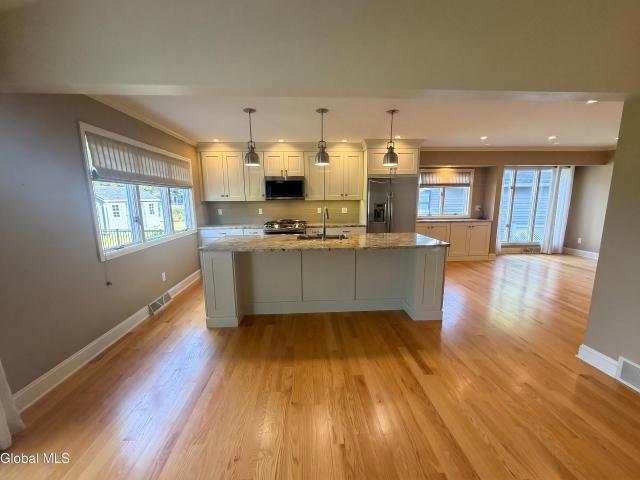 53 Huntleigh Drive