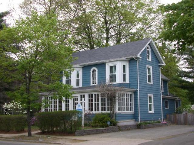 53 Lake St, Winchester, MA 01890