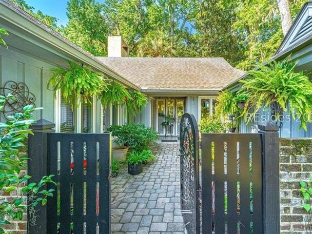 53 Lawton Rd, Hilton Head Island, SC 29928