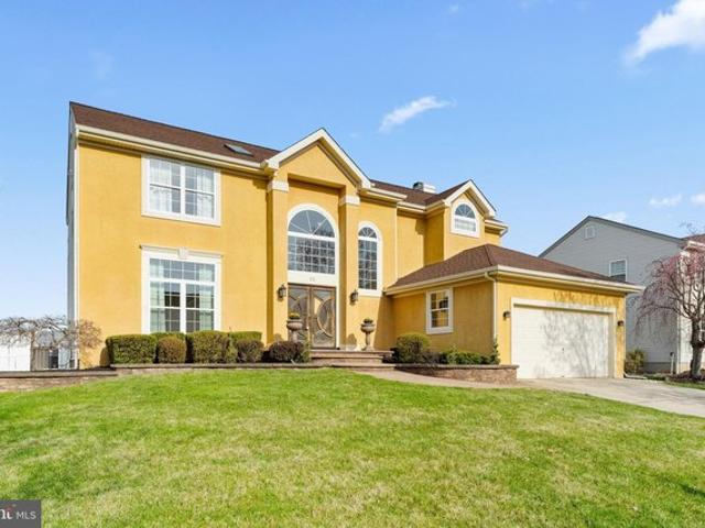 53 Lexington Cir, Marlton, NJ 08053