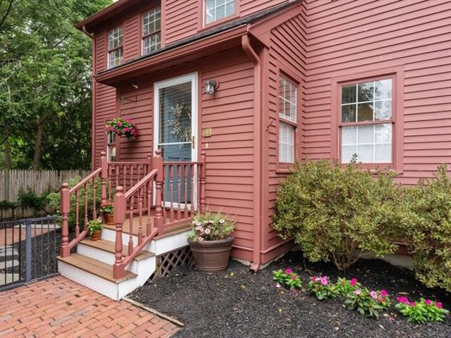 53 N Main St Unit 1, Ipswich, MA 01938