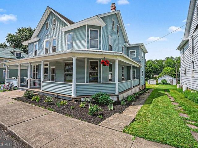 53 N Market St, Millerstown, PA 17062