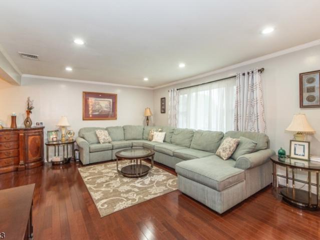 53 N Hillside Ave, Succasunna, NJ 07876 | MLS #4024