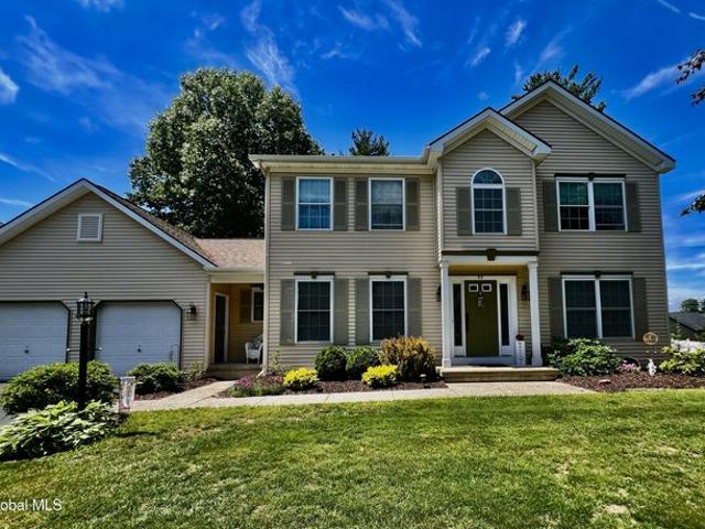 53 Native Dancer Ln, Saratoga Springs, NY 12866