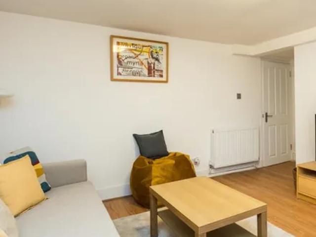 53 Ommaney Road, London, SE14 5NT, United Kingdom | 1 bed apartment for rent #77611766 | Rentberry