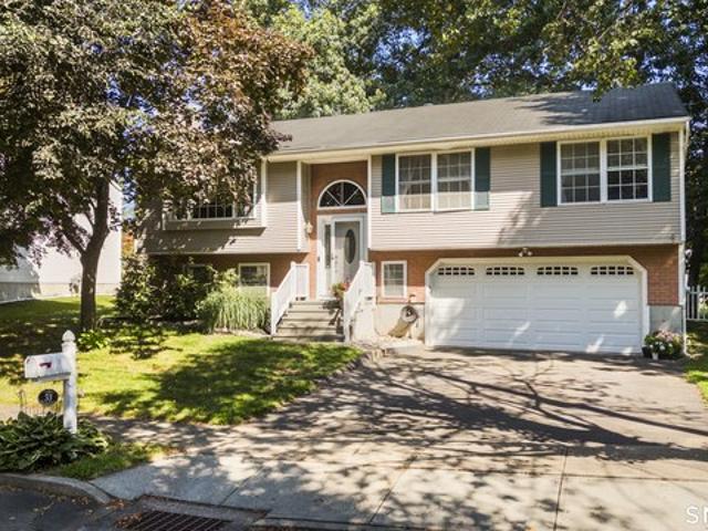 53 Perry Merrill Dr, West Haven, CT 06516