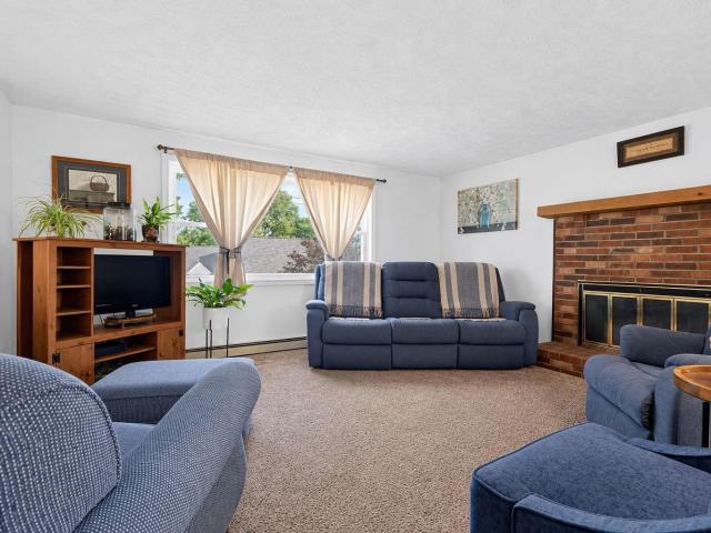 53 Pine Hill Avenue
