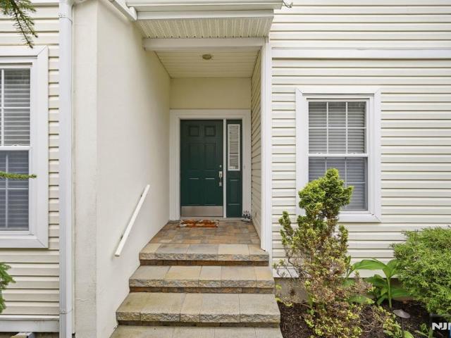 53 Ramapo River Trace
