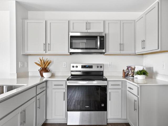 53 Rusling Leaf Dr, Fuquay Varina, NC 27526 | MLS #10155