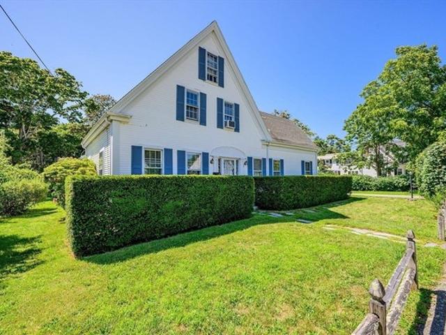 53 School St, Barnstable, MA 02601