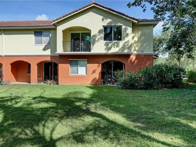 53 SE Sedona Cir, Unit 201, Stuart, FL 34994 | MLS #M20051