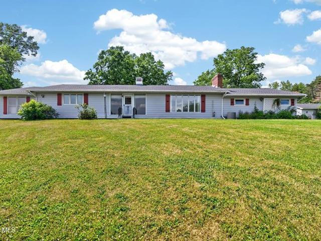 53 Sharon Ln, East Schodack, NY 12063