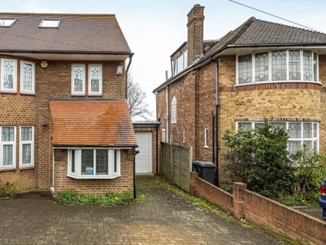 53 Southover, London, N12 7JG, United Kingdom | 5 bed house for rent #166127064 | Rentberry