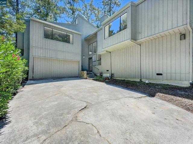 53 Sleepy Hollow Ln