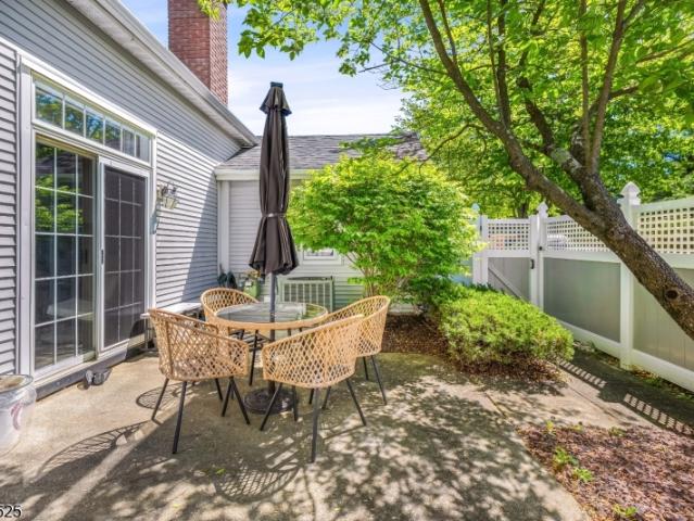 53G Winthrop Rd # G