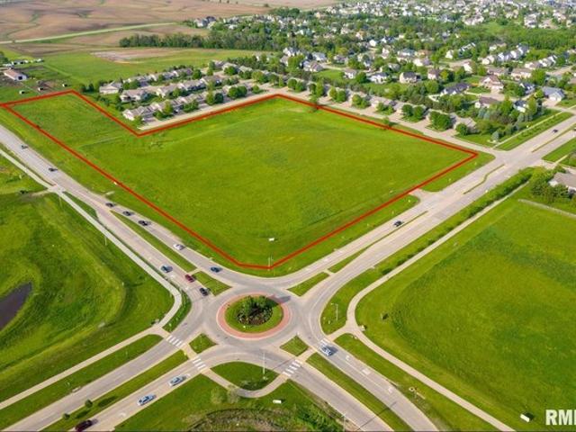 53rd Rd, Bettendorf, IA 52722