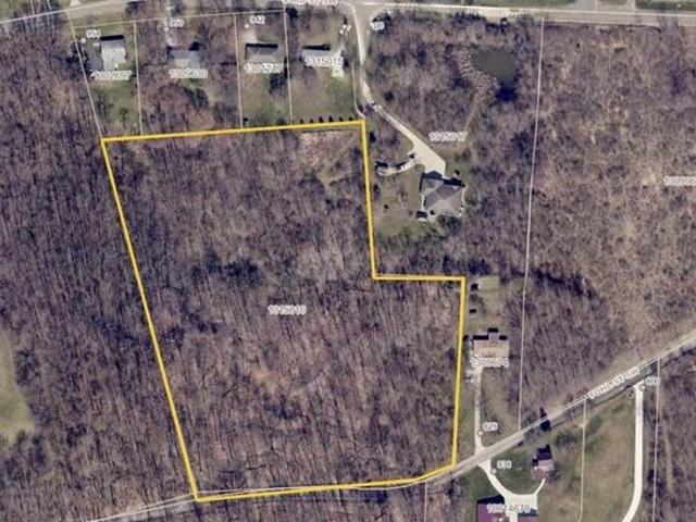 53rd St SW, Canton, OH 44626