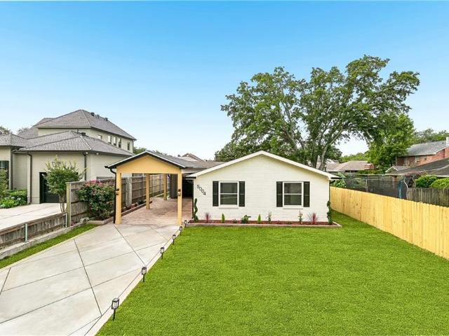 5004 Antonini Drive