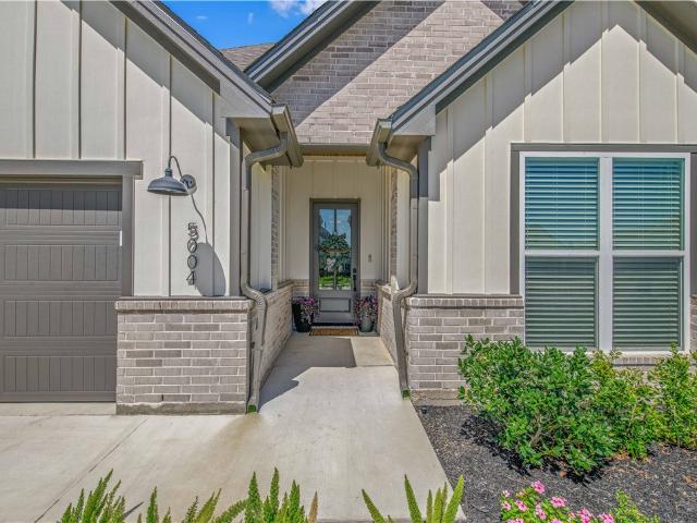 5004 Booth Falls Trail