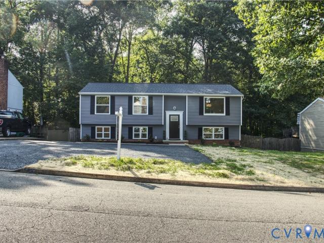5004 Fairlake Lane