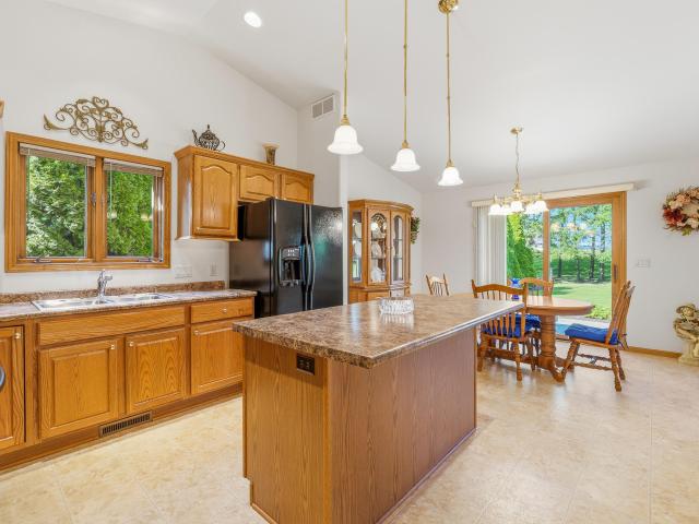 5004 White Fox Dr