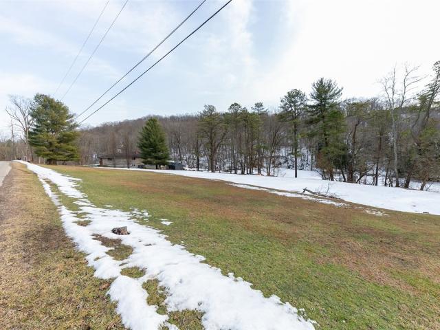 5005 Mamont Road