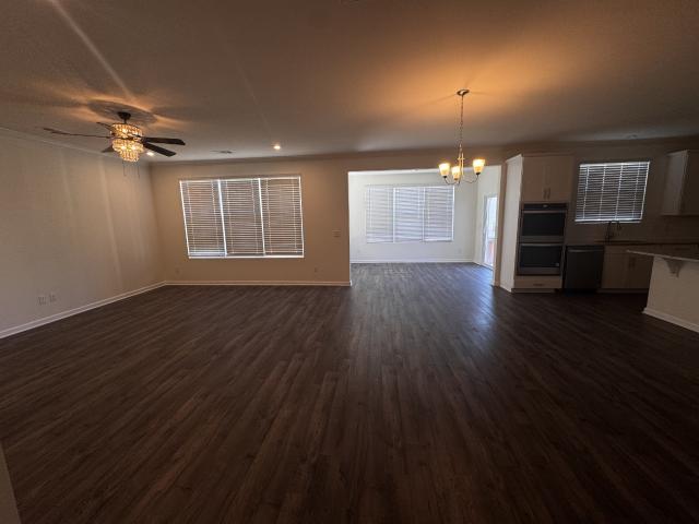 5005 Meadow Knoll Ln