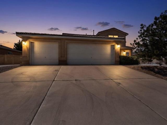 5005 Mira Vista Dr NE, Rio Rancho, NM 87144