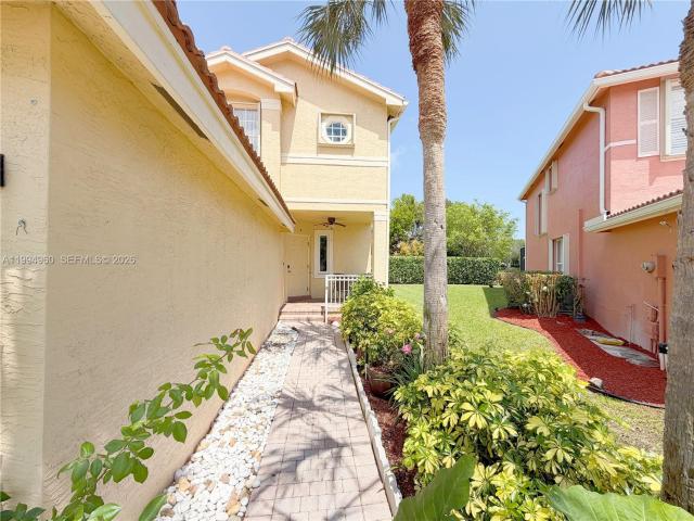 5005 Northern Lights Dr, Unit 5005, Greenacres, FL 33463 | MLS #A11994