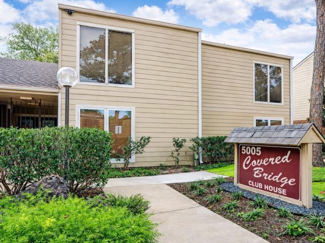 5005 Georgi Ln, Unit 204, Houston, TX 77092 | MLS #2012 | Compass