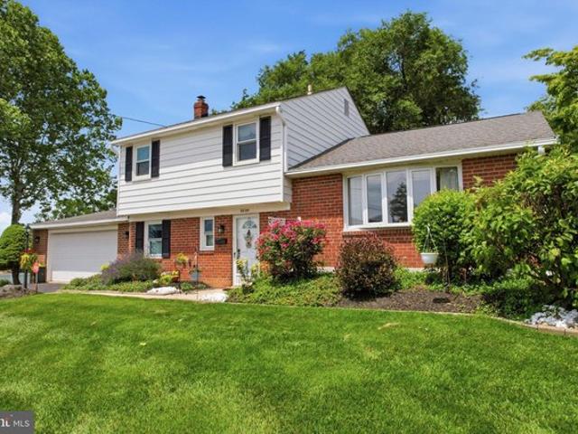 5005 Jefferson Dr, Brookhaven, PA 19015