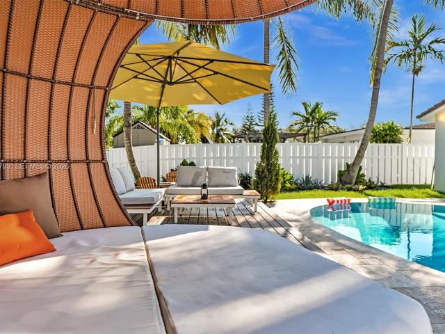 5005 Johnson St, Hollywood, FL 33021 | MLS #A12025