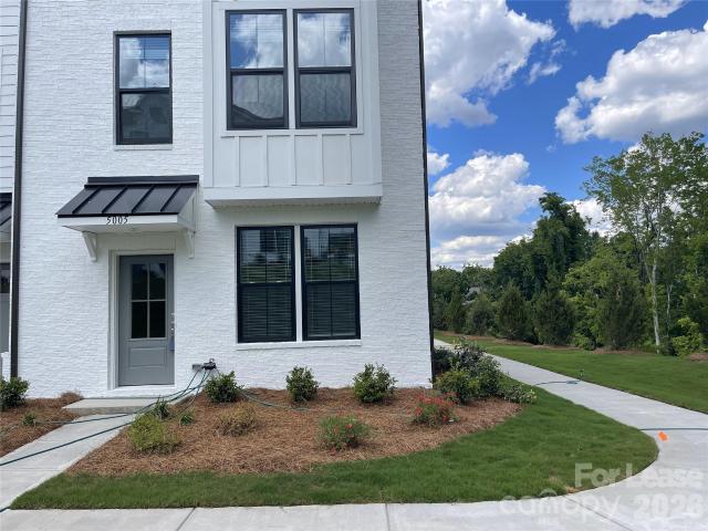 5005 Layman Drive