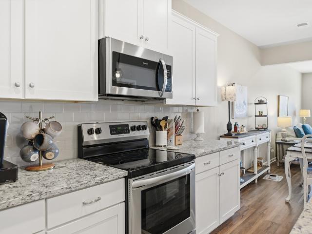 5005 Percival Dr