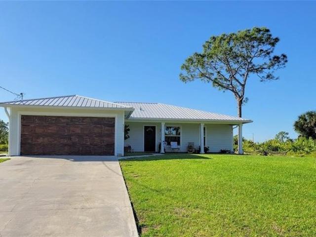 5005 Pinetree Cir, Labelle, FL 33935