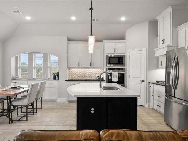 5005 Ridgeview Lane