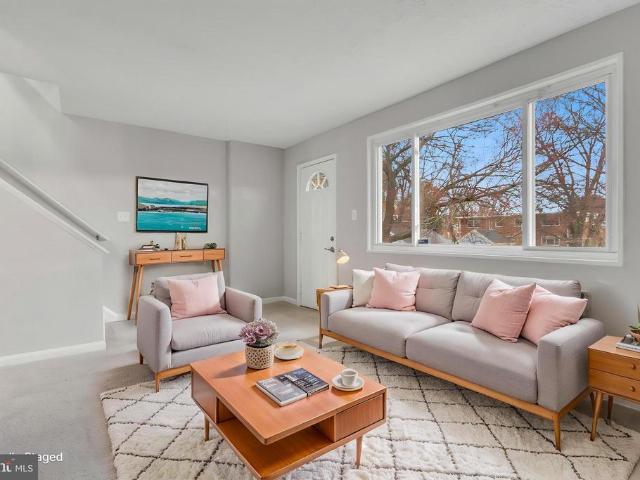 5005 Roseld Court