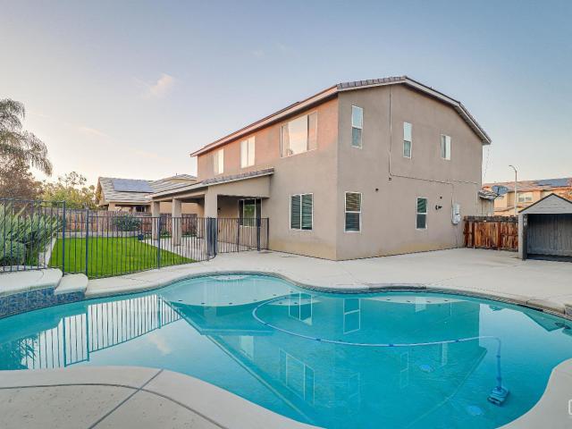 5005 Silvery Jewel Lane